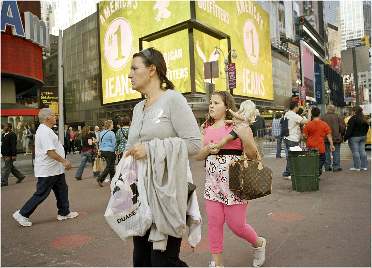 Women of New York – Page 23 – Black and White Street Photographs of New ...