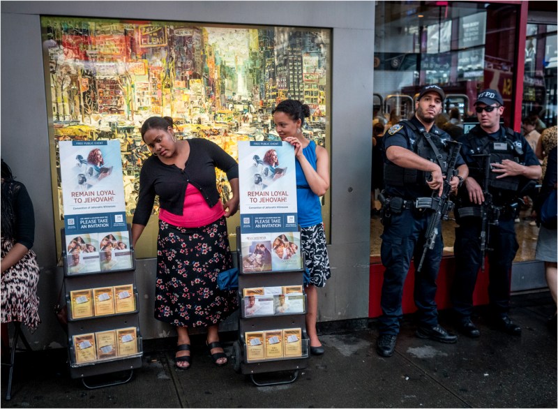 God & Guns 2016 – Black and White Street Photographs of New York City ...